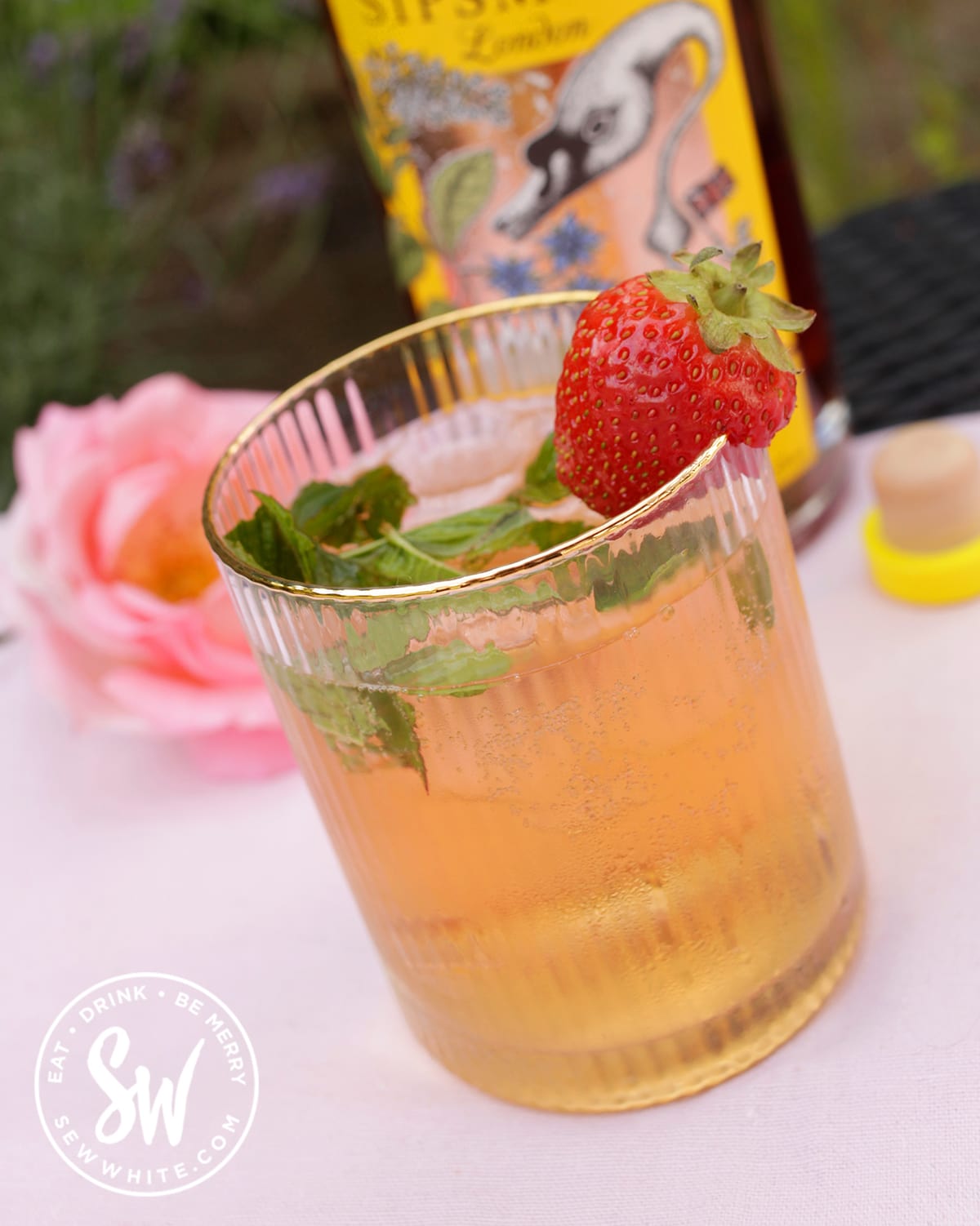 Sipsmith London Cup Cocktail - easy gin ginger cocktail - Sew White