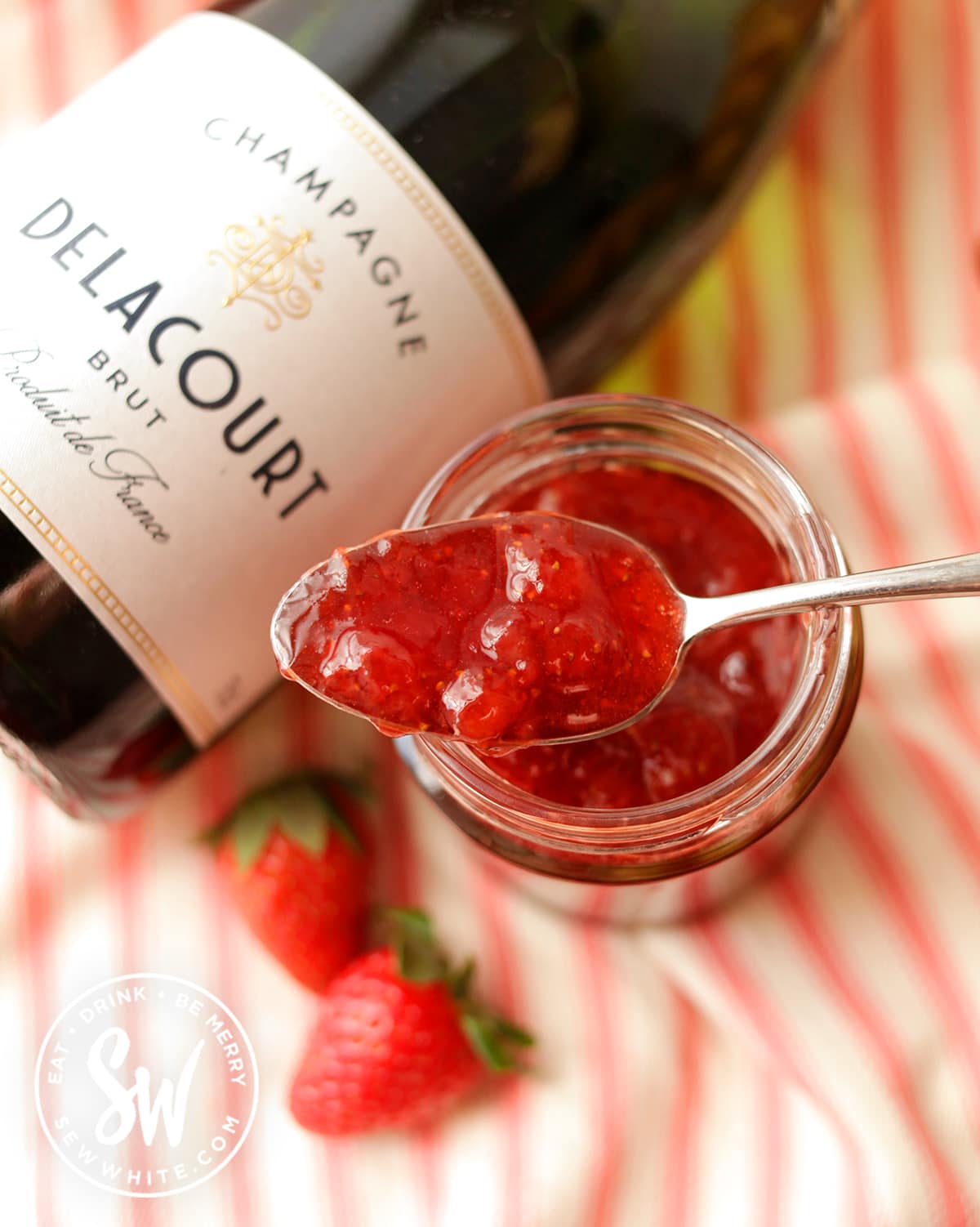 Strawberry and Champagne Jam Recipe - Sew White